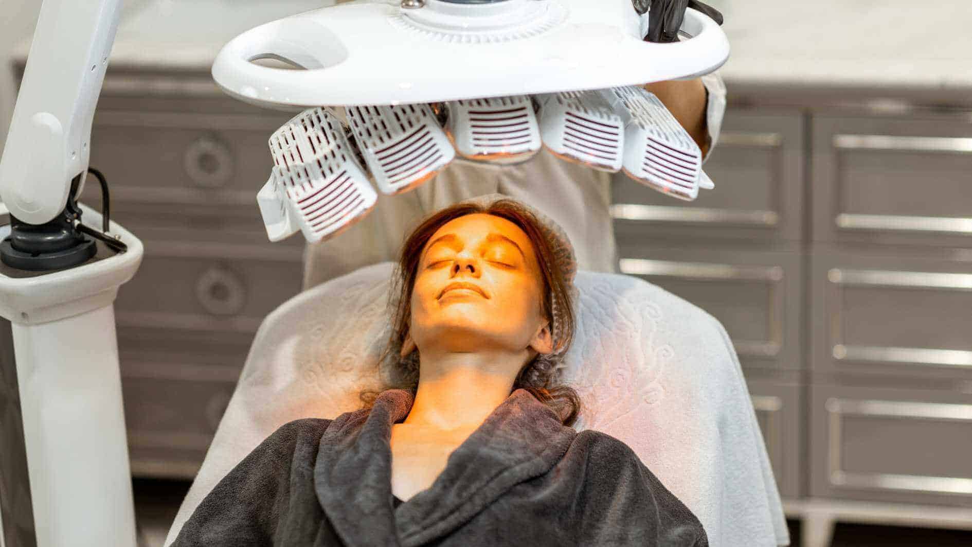 Dermalux ® LED Phototherapy | Everything Skin Clinic